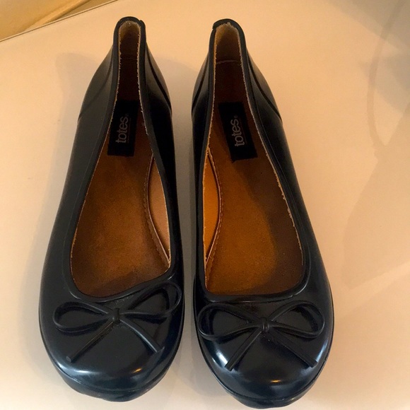 totes | Shoes | Cute Totes Black Rubber Rain Shoes With Small Tied Bow ...